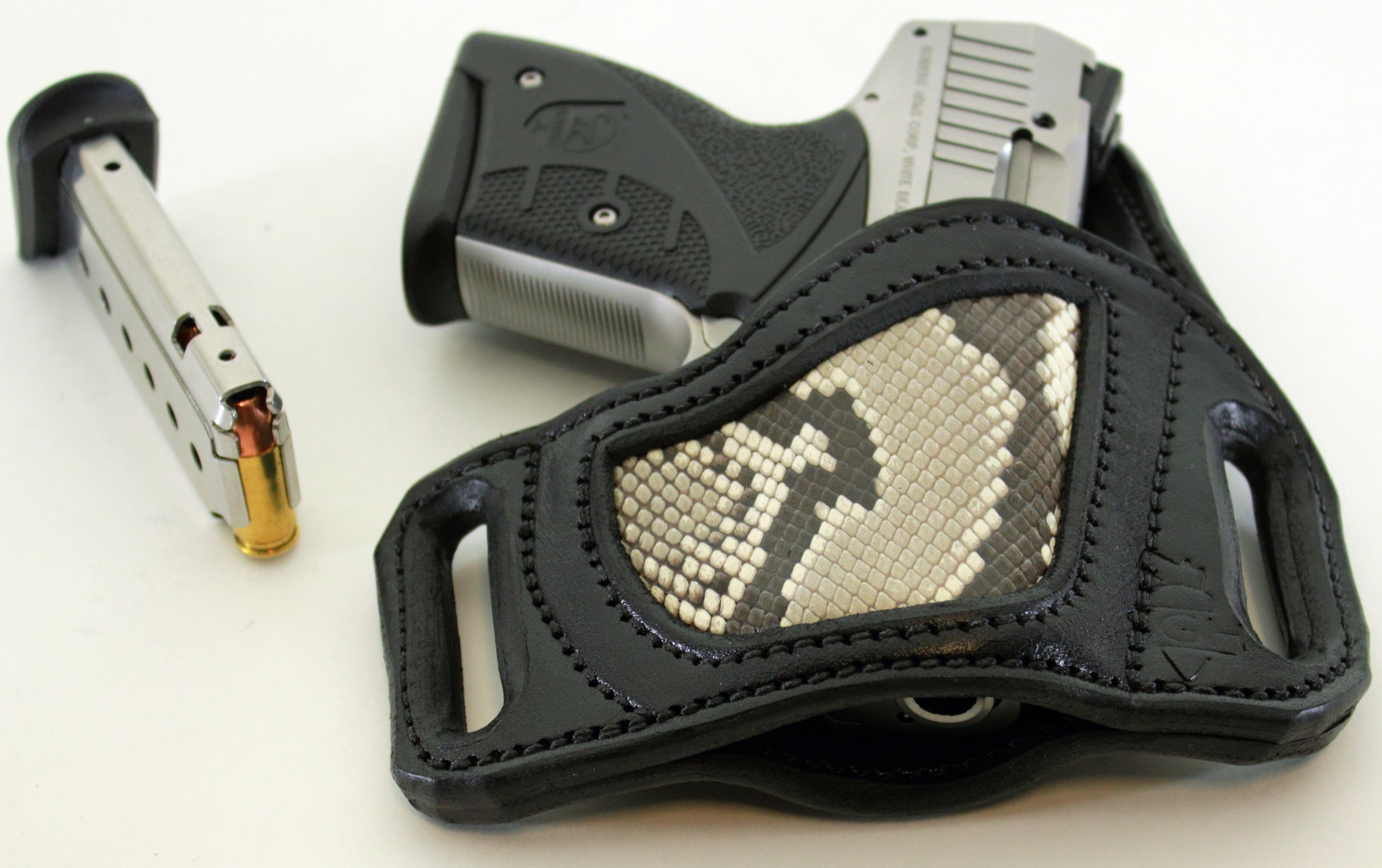 Boberg Arms XR9 Shorty Holsters by Side Guard Holsters